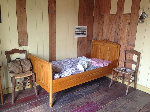 Visit Van Gogh House (Van Gogh Huis) in Veenoord | Live the World