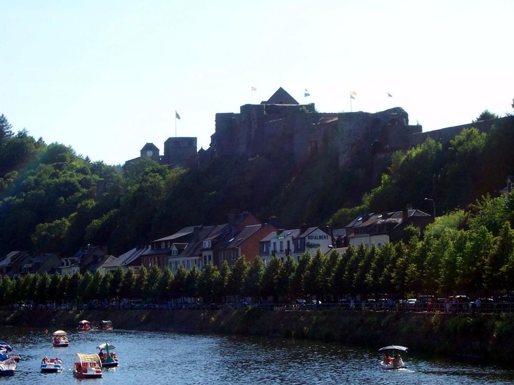 Chimay Castle | Live the World