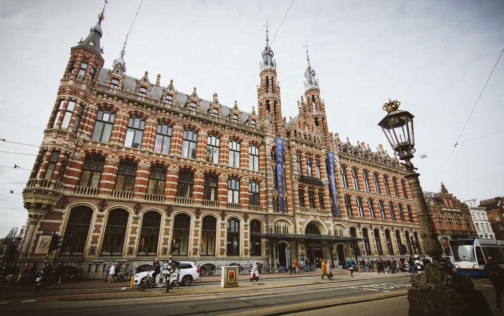 Visit Magna Plaza (Magna Plaza) in Amsterdam | Live the World