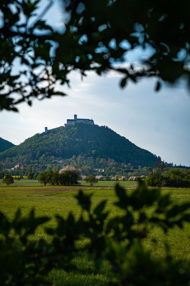 Visit Bezděz Castle (Hrad Bezděz) in Doksy | Live the World