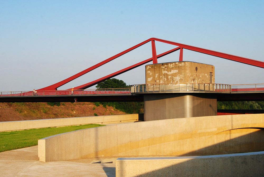 The Bridge at Vroenhoven | Live the World