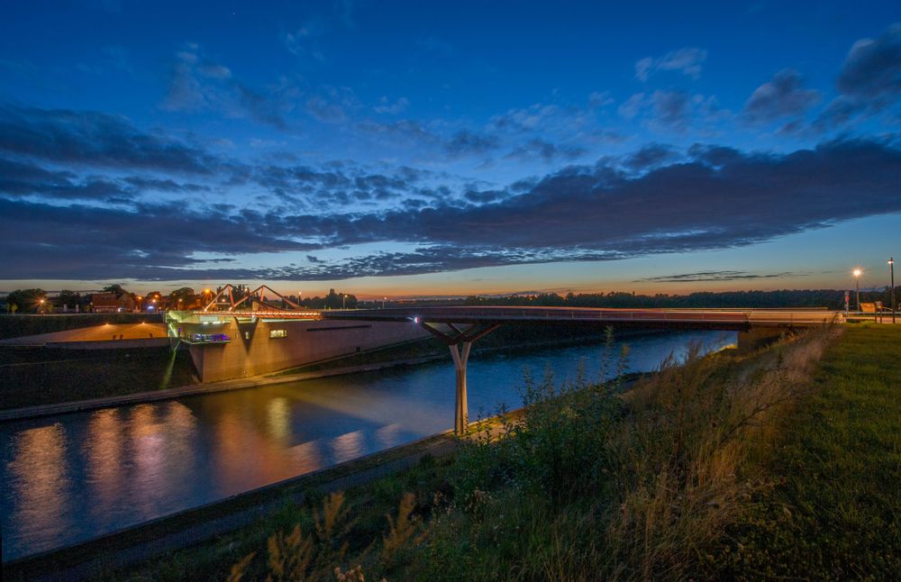 The Bridge at Vroenhoven | Live the World