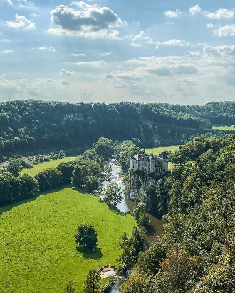 Visit Castle Walzin (Château de Walzin) in Dinant | Live the World