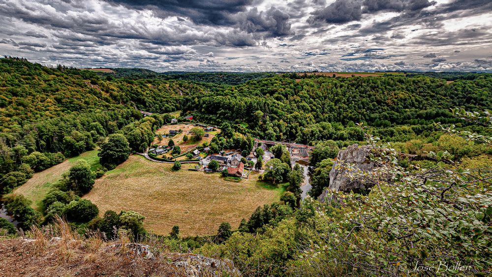 Visit Park Furfooz (Le Parc de Furfooz) in Dinant | Live the World