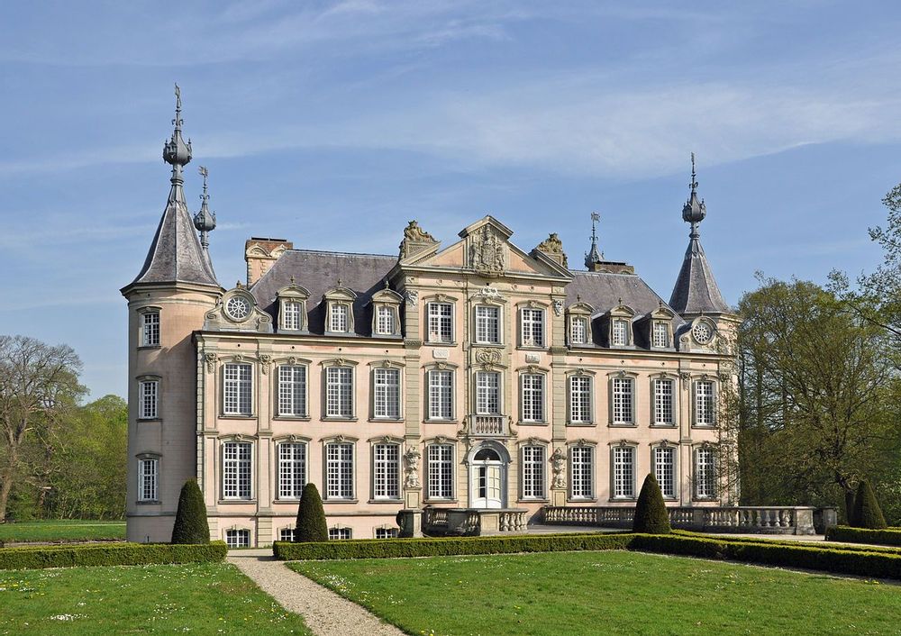 Visit Poeke Castle (Kasteel van Poeke) in Poeke | Live the World