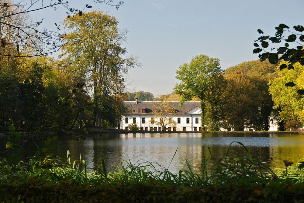 Visit Red Cloister (Centre d’Art de Rouge-Cloître) in Auderghem | Live ...