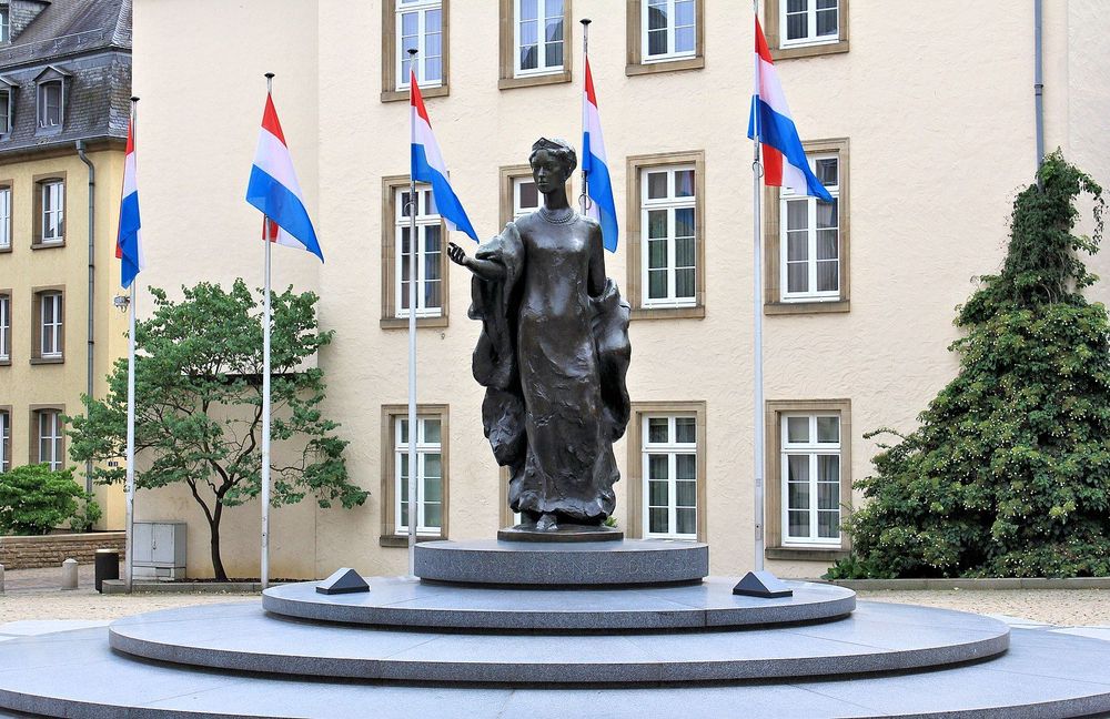 Visit Statue of Charlotte, Grand Duchess of Luxembourg (Statue de la ...