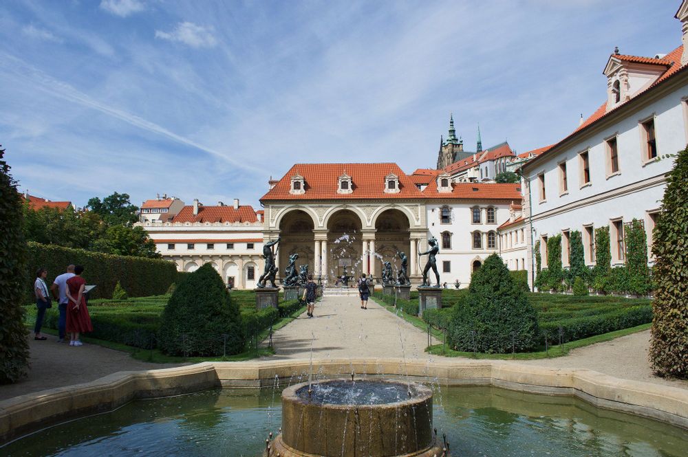 Visit Wallenstein Garden (Valdštejnská zahrada) in Prague | Live the World
