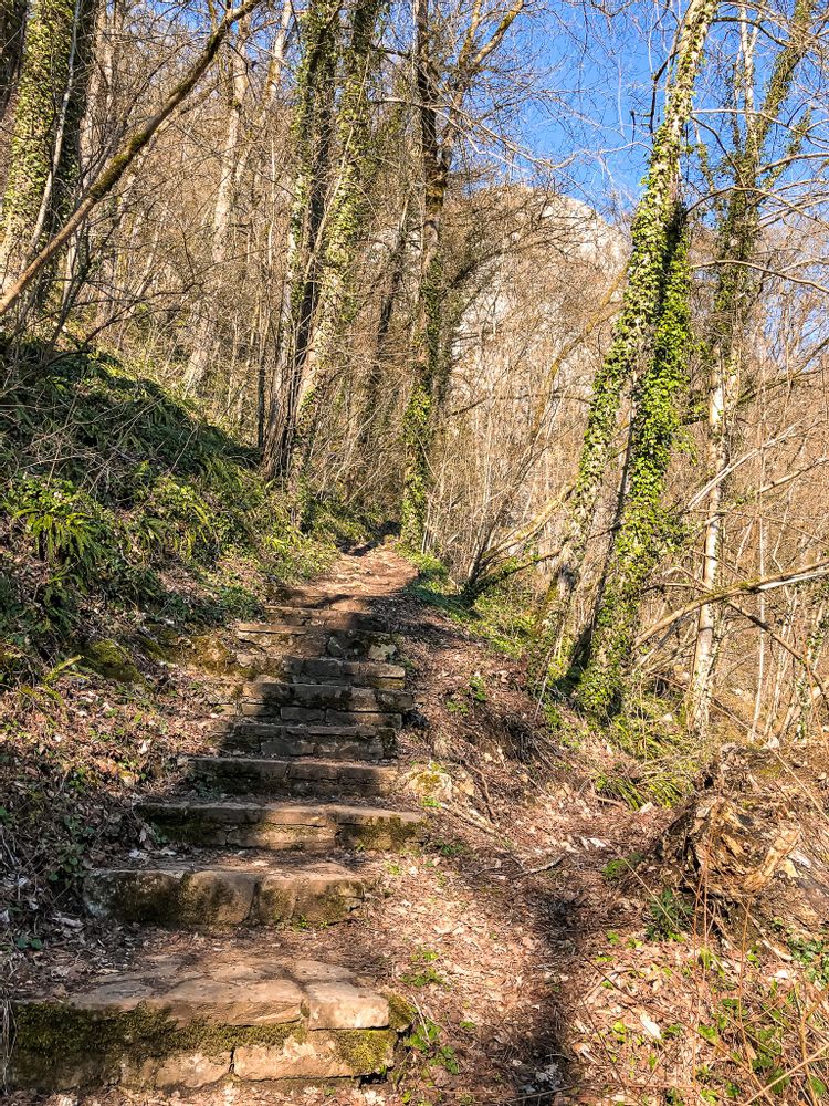 Visit Park Furfooz (Le Parc de Furfooz) in Dinant | Live the World