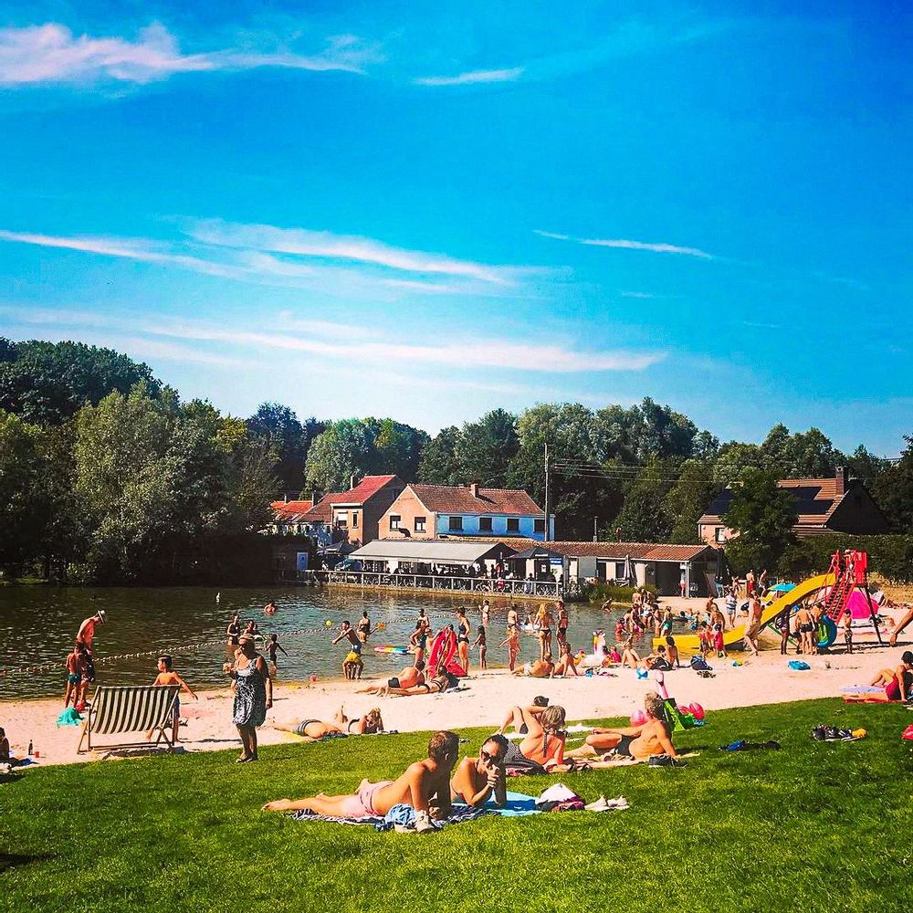 Visit Renipont Beach (Renipont Plage) in Lasne | Live the World