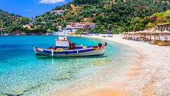 A guide to the 3 best beaches in Samos you cannot miss